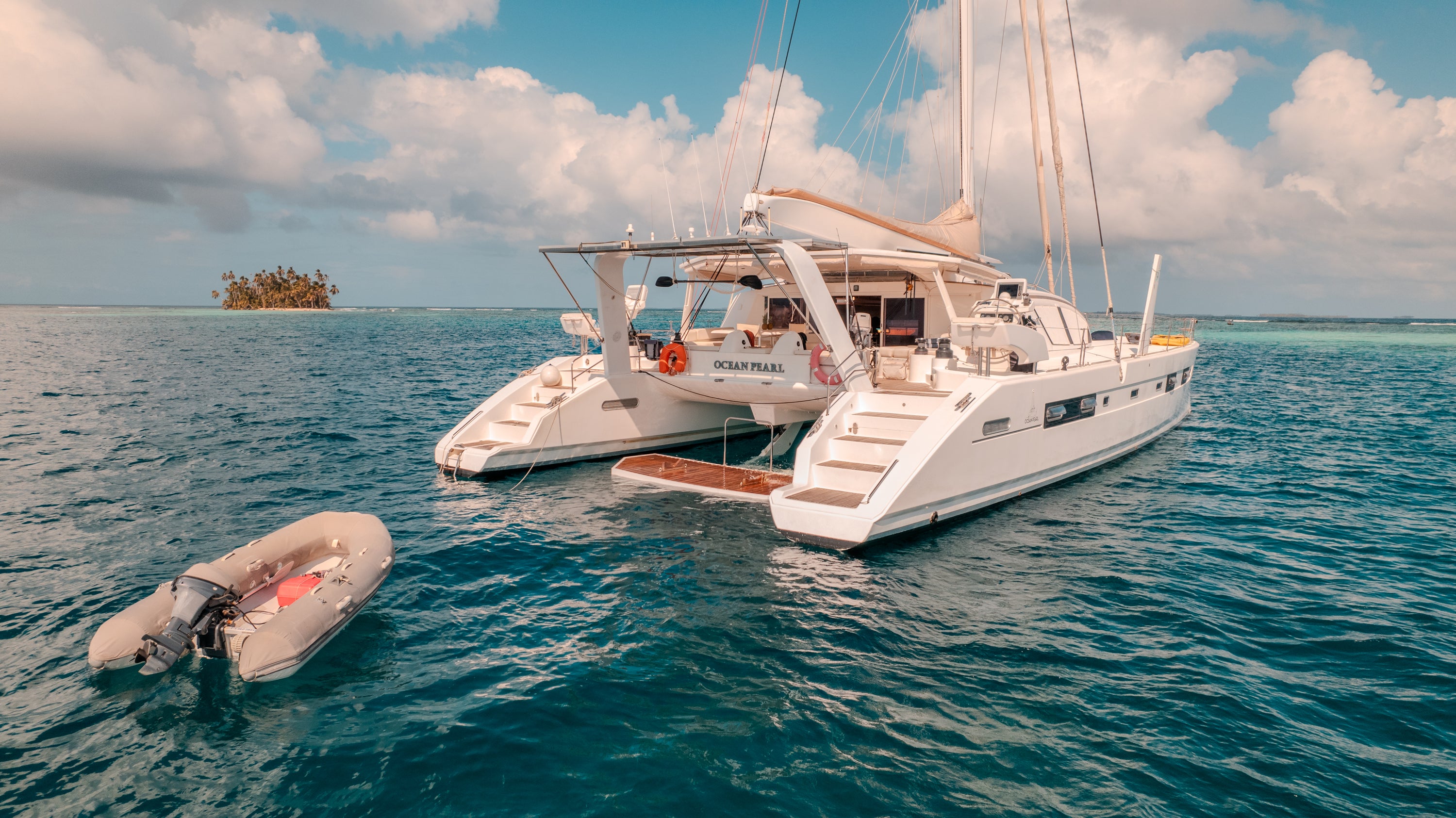 Catana 65 – Sailing Atypic